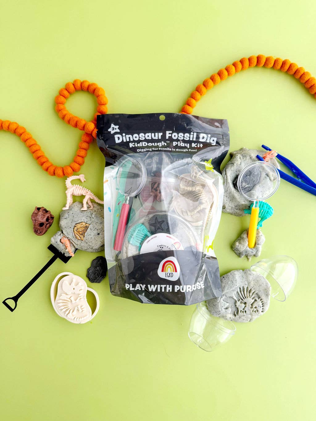 Dinosaur Fossil Dig (Cookies & Cream) KidDough Play Kit | Lakeside ...